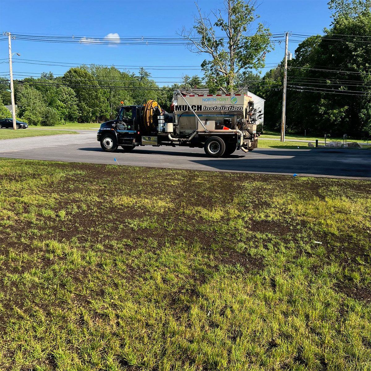 Topdressing Service - North Point Outdoors